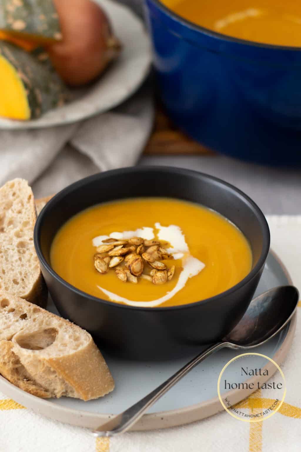 Sopa de calabaza cremosa | receta casera fácil - Natta home taste